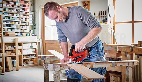 Scier un cercle avec une scie sauteuse (instructions) | Einhell Blog